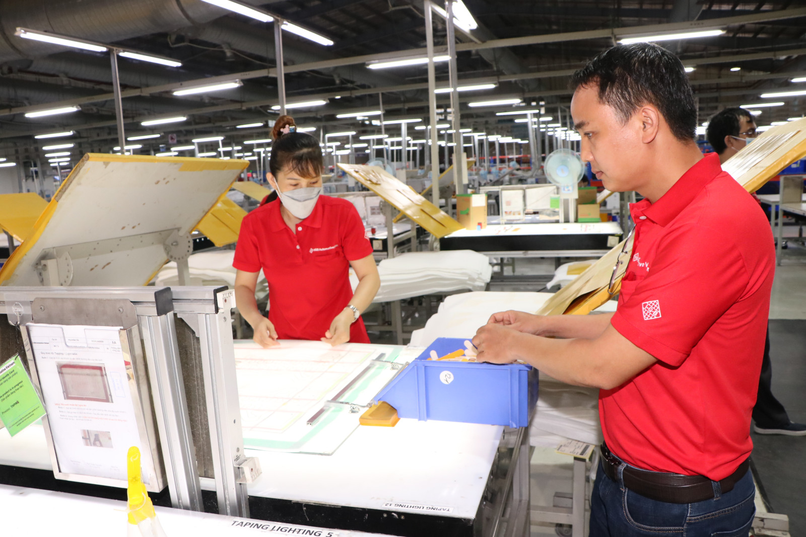 Thực hiện đồng bộ các giải pháp phục hồi thị trường lao động